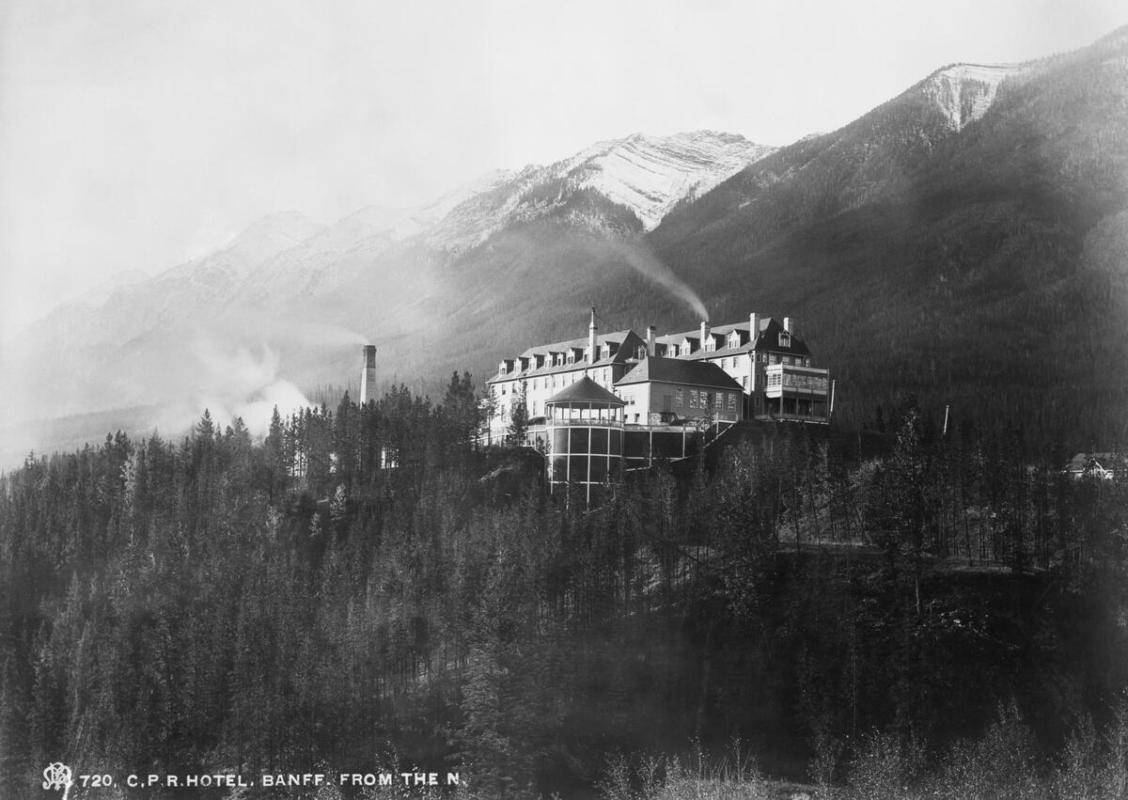 The Fascinating History of the Banff Springs Hotel – Park Pilgrim