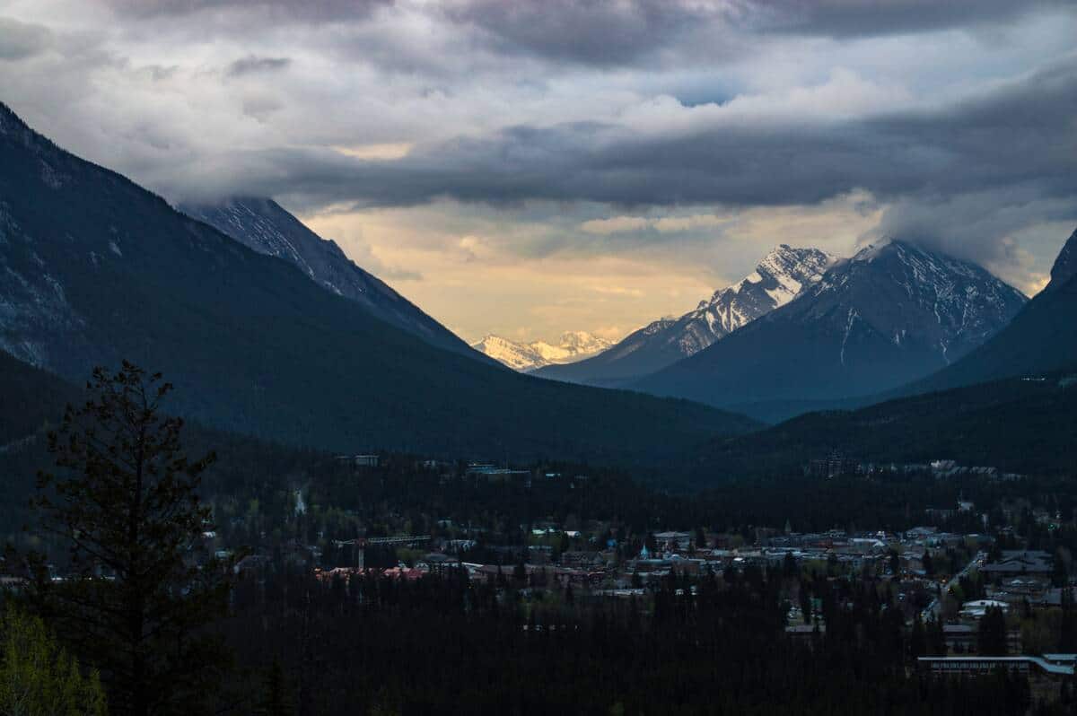 Bucket List Destination Banff: 24 Reasons Why to Visit in 2023 – Park ...